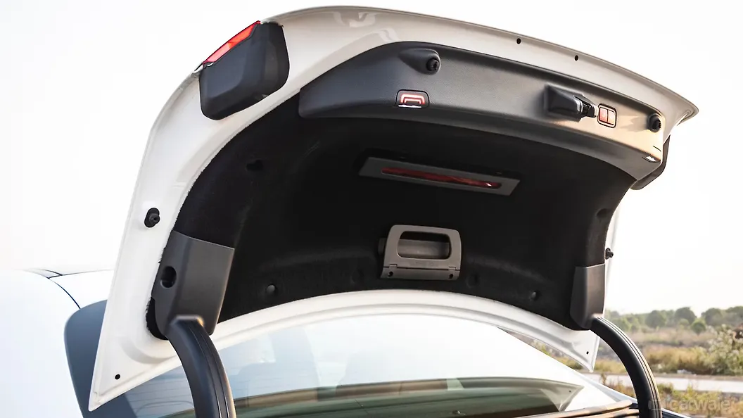 S-Class Open Boot/Trunk Image, S-Class Photos in India - CarWale