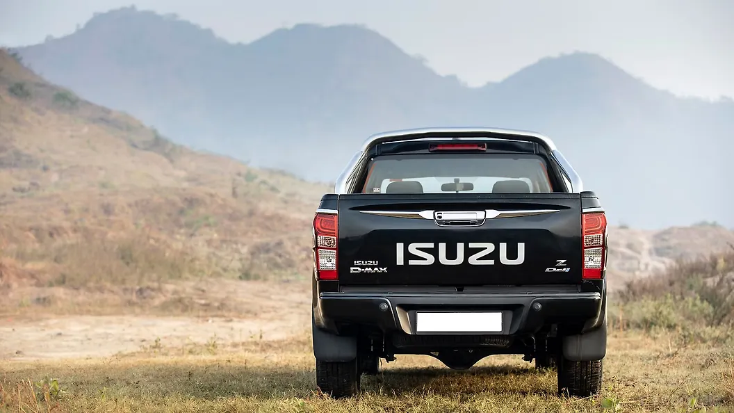 D-Max Rear View Image, D-Max Photos in India - CarWale