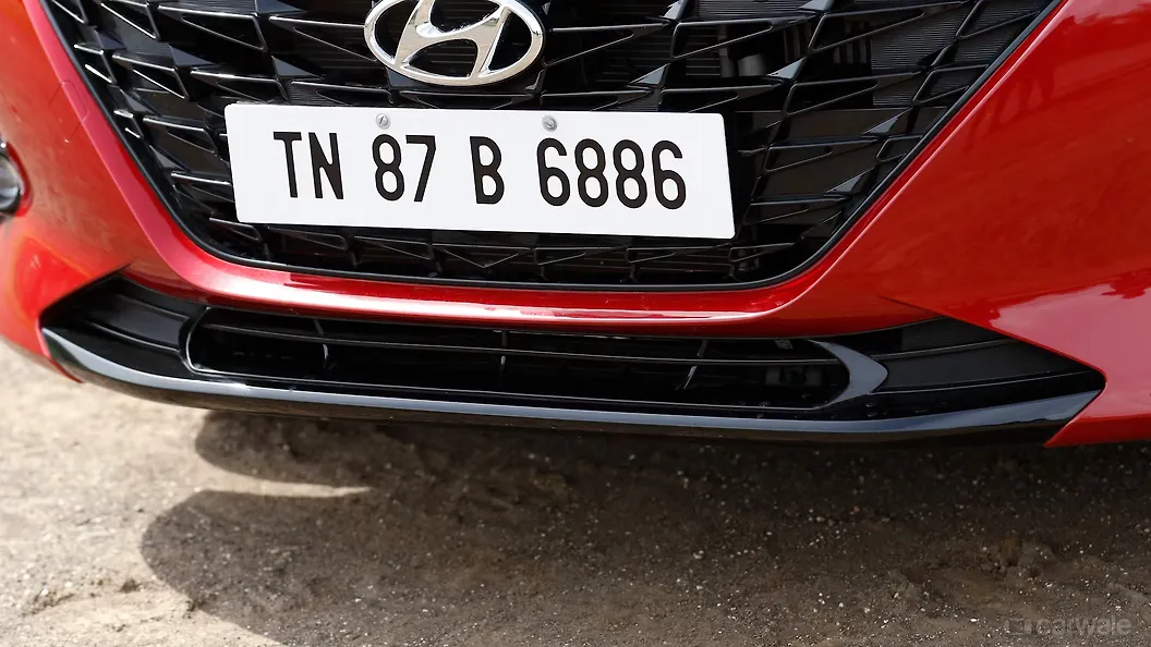 Verna Grille Image, Verna Photos in India - CarWale