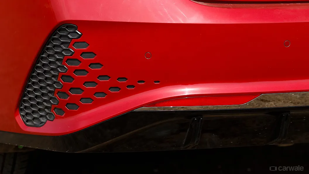 Verna Rear Bumper Image, Verna Photos in India - CarWale