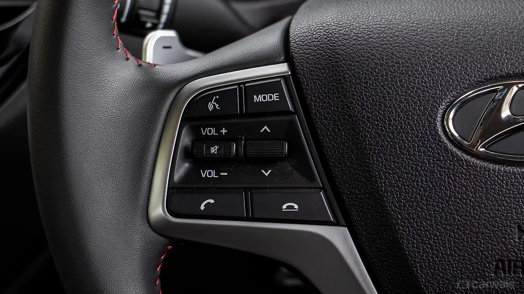 Verna Left Steering Mounted Controls Image, Verna Photos in India - CarWale