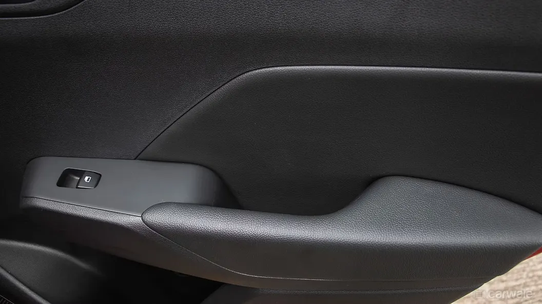 Verna Rear Door Pad Image, Verna Photos in India - CarWale