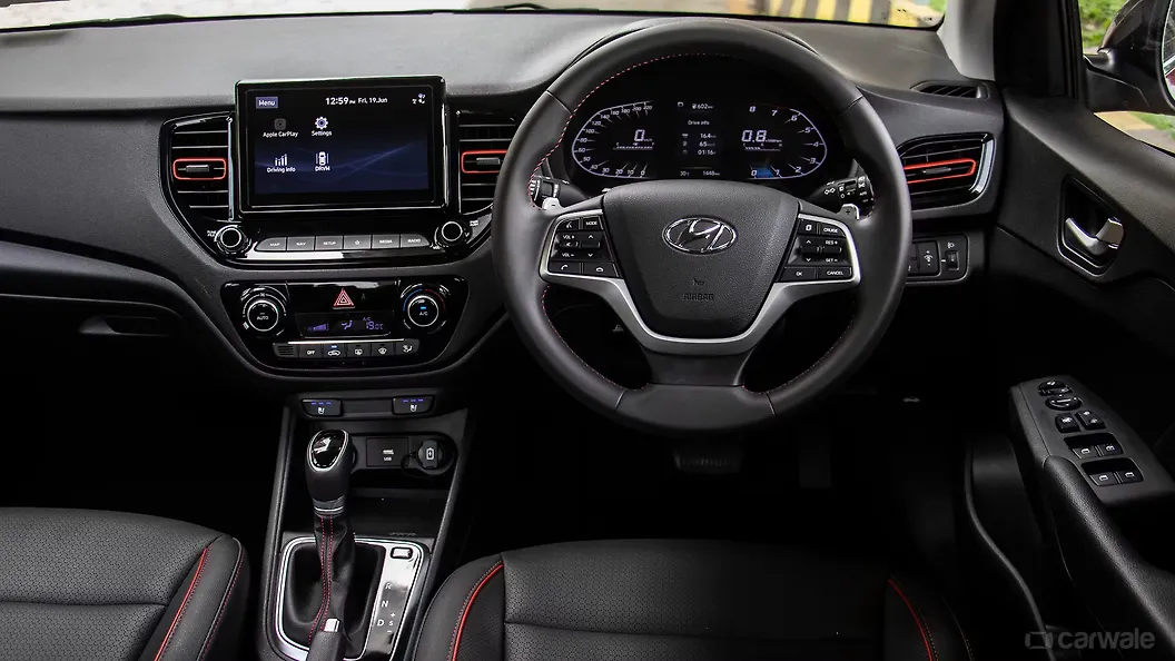 Verna Steering Wheel Image, Verna Photos in India - CarWale