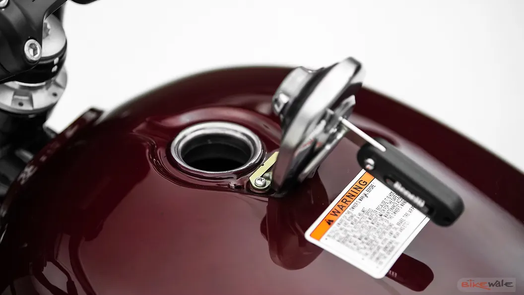 Benelli Imperiale 400 Branding/Fuel Tank Decal Image – BikeWale