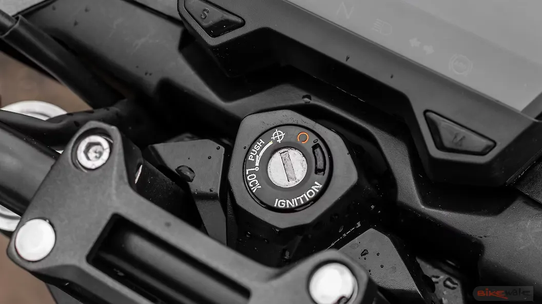 Hero Xtreme 160R Ignition Key Image – BikeWale