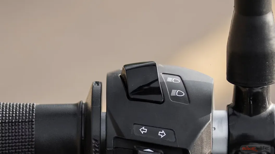 KTM 200 Duke [2021] Multifunction Switchgear Right Image – BikeWale