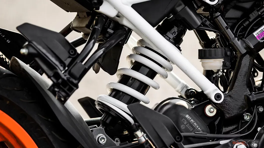 KTM 200 Duke [2021] Mono Shock Absorber Image – BikeWale