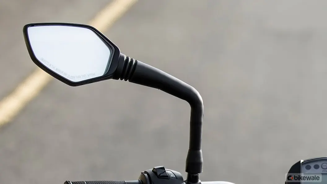 KTM 200 Duke [2021] Rear View Mirror Image – BikeWale