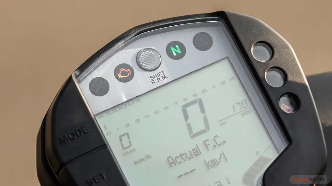 KTM 200 Duke [2021] Tachometer Image – BikeWale