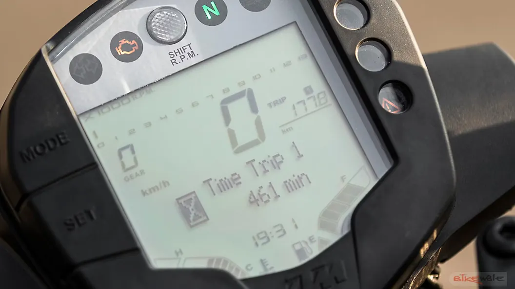 KTM 200 Duke [2021] Tachometer Image – BikeWale