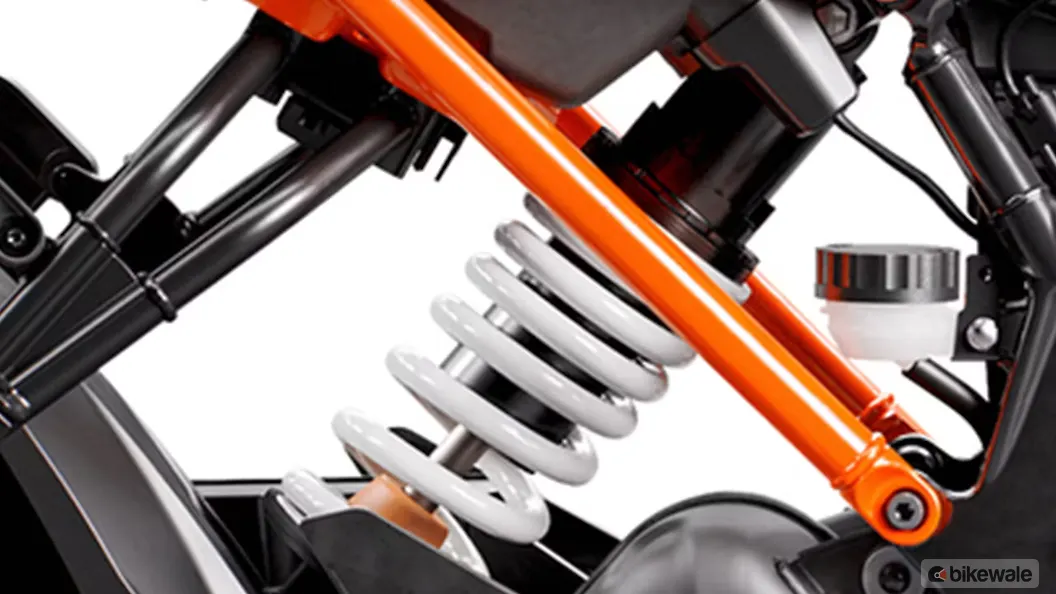 Images of KTM 200 Duke [2021] | Photos of 200 Duke [2021] - BikeWale