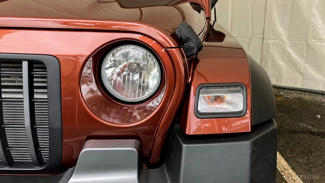 Thar Headlight Image, Thar Photos in India - CarWale