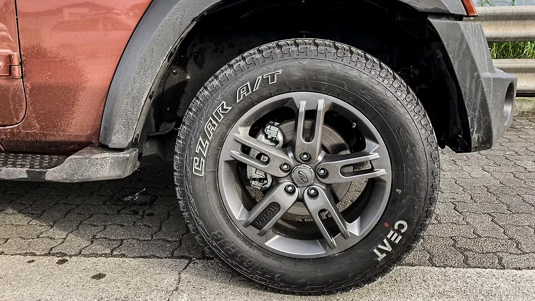 Thar Wheel Image, Thar Photos in India - CarWale