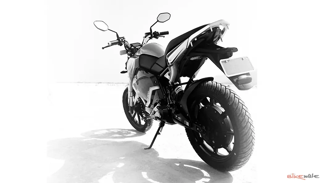 Revolt RV 300 Side Image – BikeWale