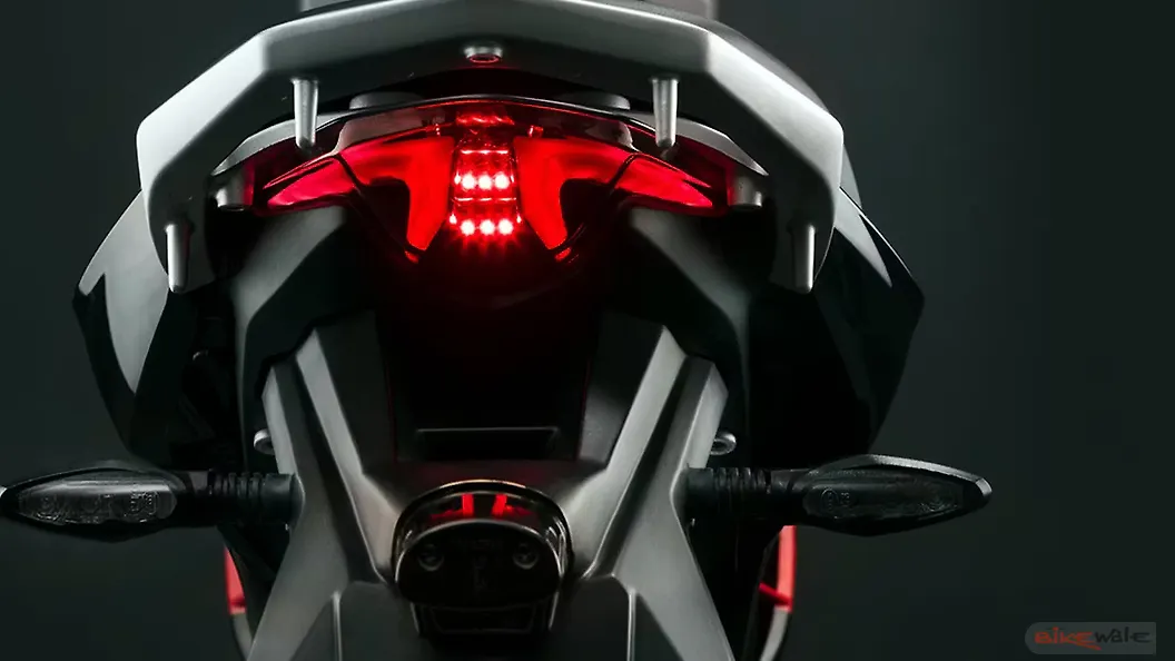 Revolt RV 300 Tail Lamps Image – BikeWale