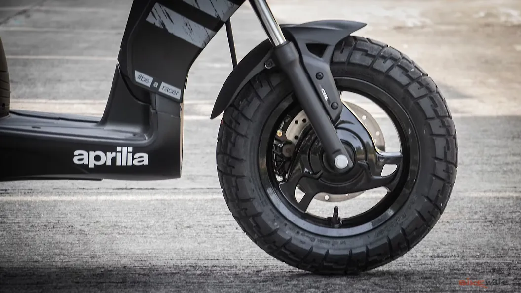 Aprilia Storm 125 Front Panel Badging/Logo Image – BikeWale