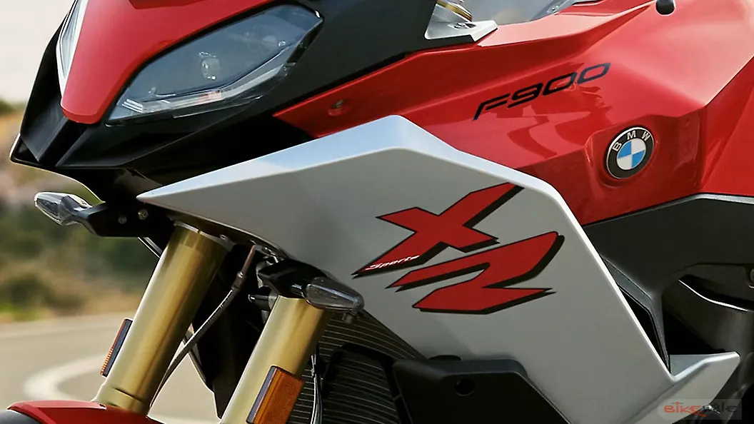 BMW F900R Badge Image – BikeWale