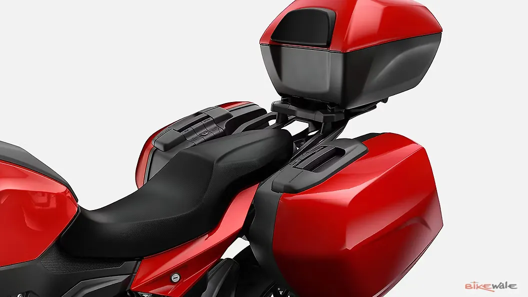 BMW F900R Seat Image – BikeWale