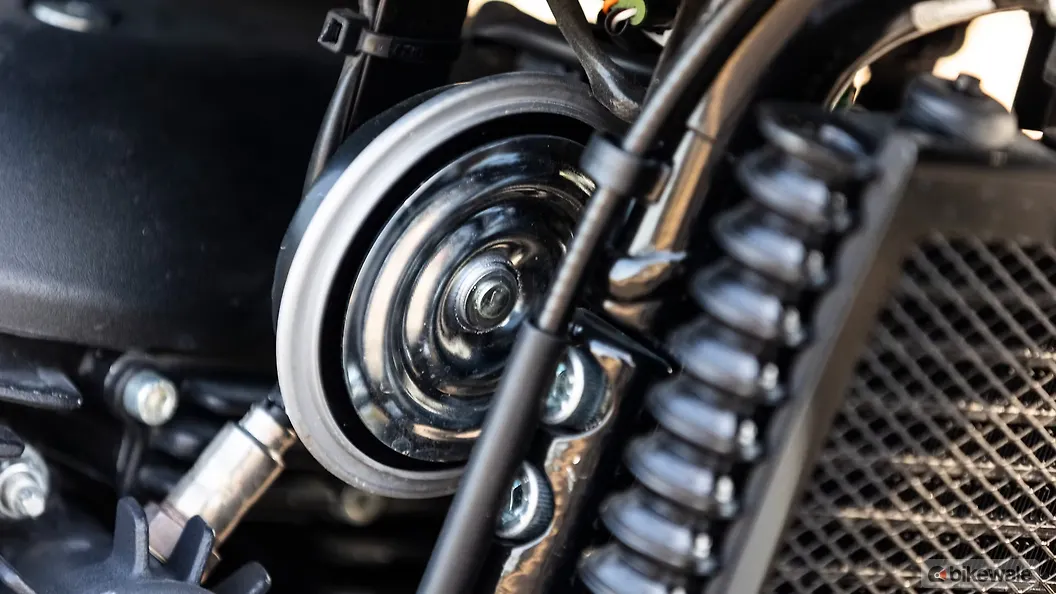 Royal Enfield Continental GT 650 Radiator Image – BikeWale