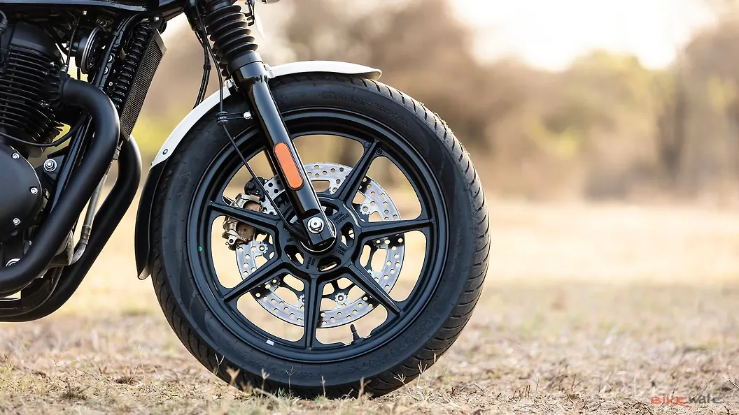 Royal Enfield Continental GT 650 Side Fairing Image – BikeWale