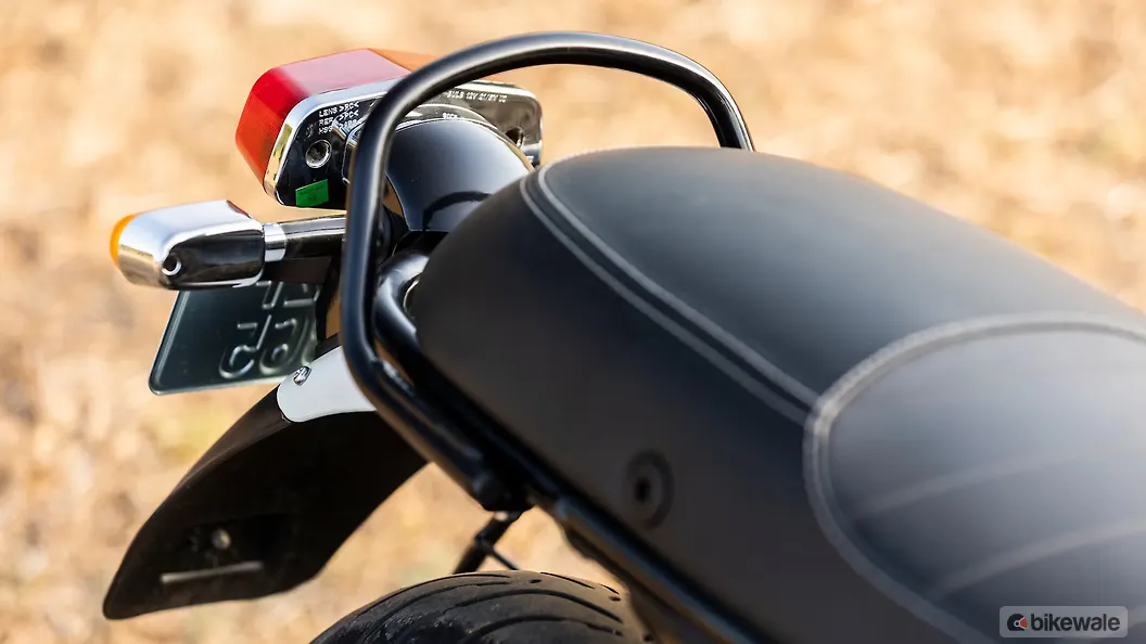 Royal Enfield Continental GT 650 Grab Rail Image – BikeWale