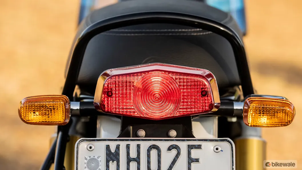 Royal Enfield Continental GT 650 Rear Reflex Reflector Image – BikeWale