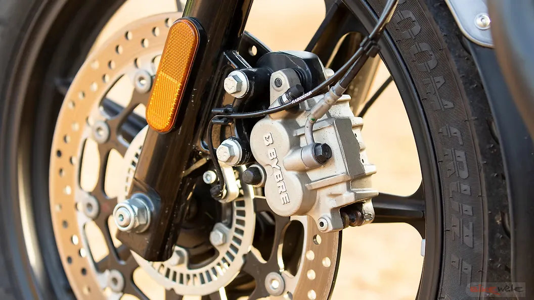 Royal Enfield Interceptor 650 Front Disc Brake Caliper Image – BikeWale