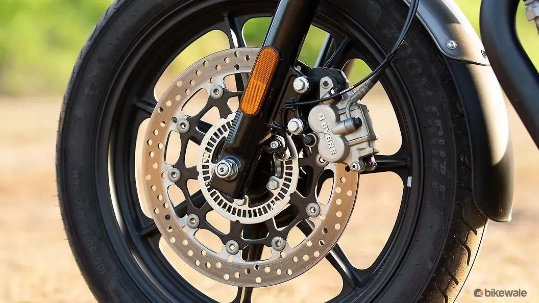 Royal Enfield Interceptor 650 Tail Light Image – BikeWale