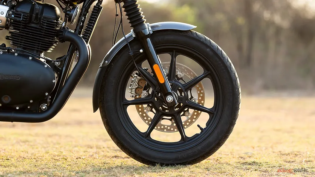 Royal Enfield Interceptor 650 Bar End weight Image – BikeWale