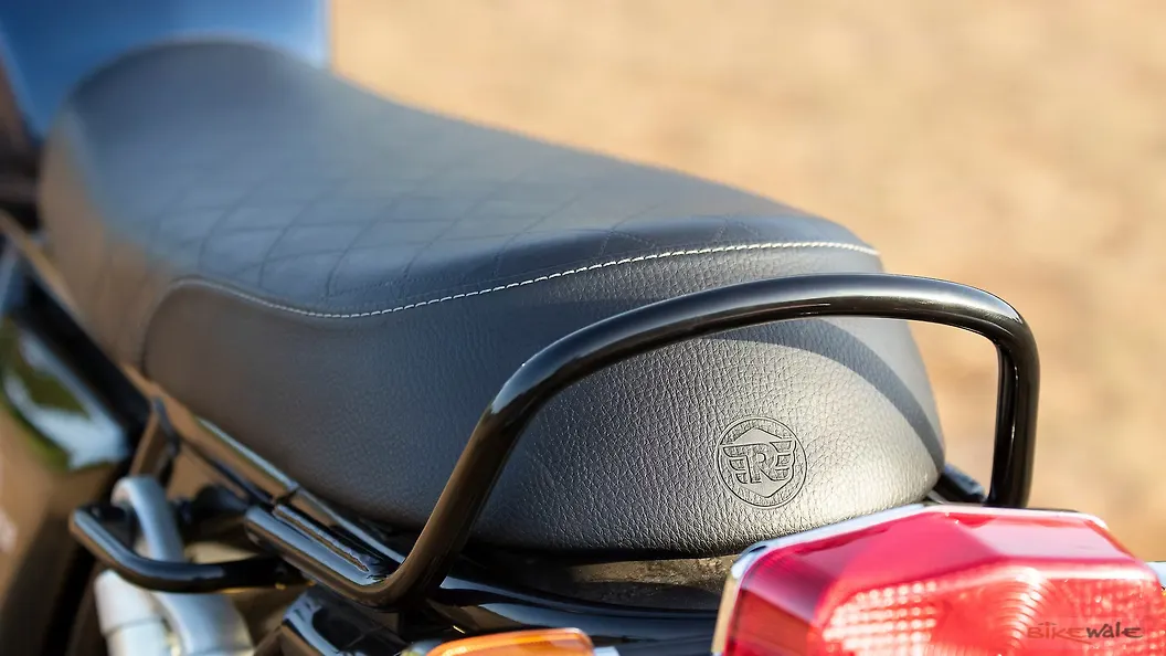 Royal Enfield Interceptor 650 Rear Mudguard Image – BikeWale