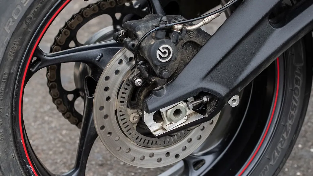 Triumph Street Triple R Rear Disc Brake Image – BikeWale