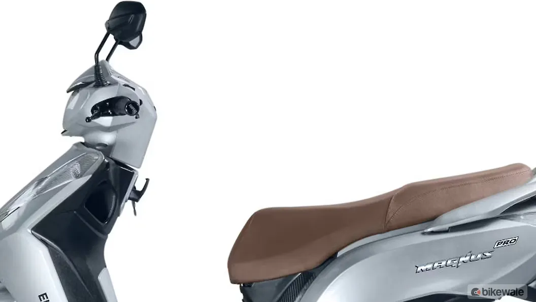 Ampere Magnus Pro Rear Three-Quarter Image – BikeWale