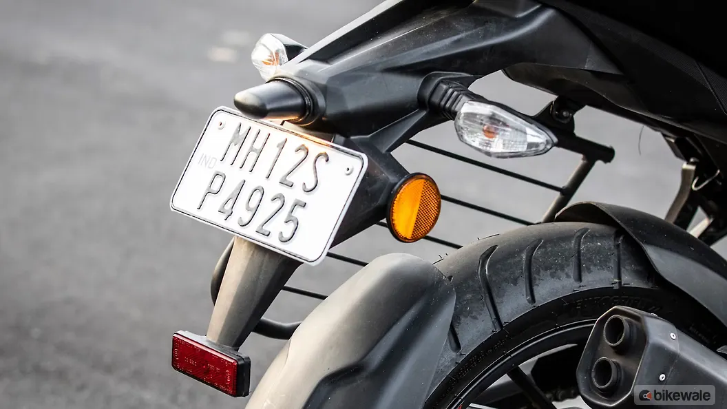 TVS Apache RTR 200 4V Tail Light Image – BikeWale