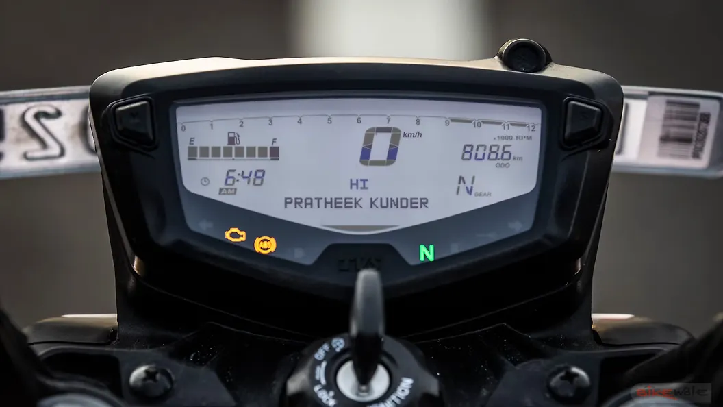 TVS Apache RTR 200 4V Rear View Image – BikeWale