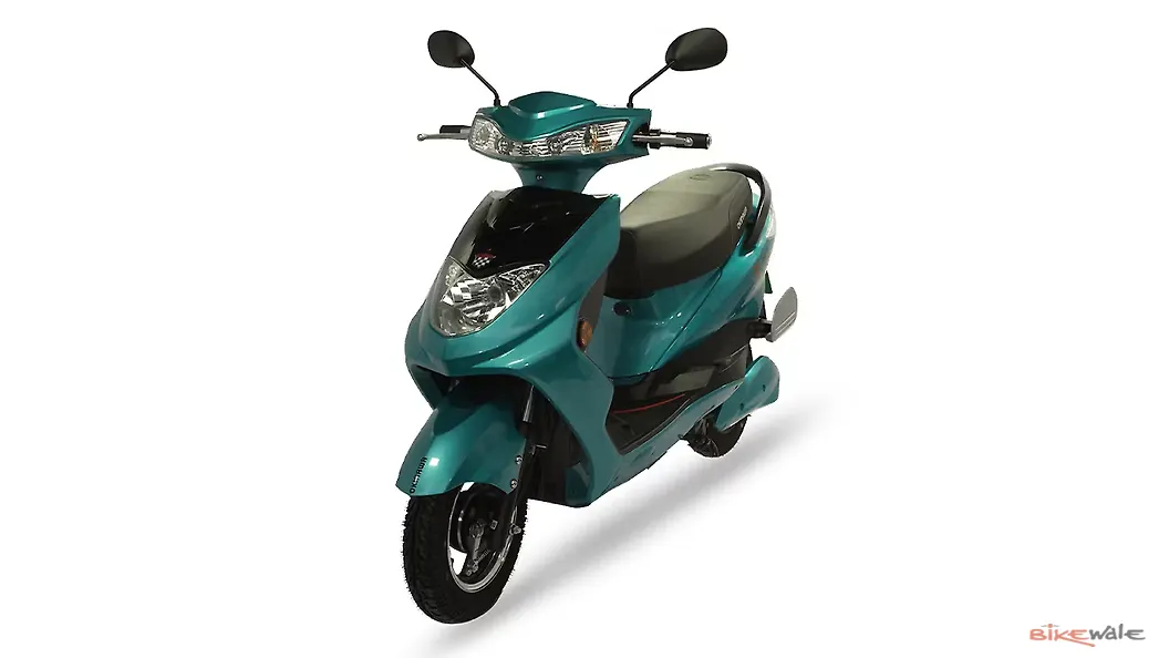 Okinawa R30 Front Three-Quarter Image – BikeWale