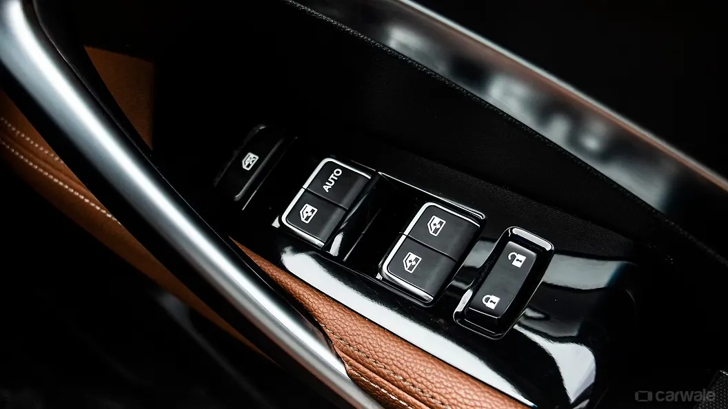 Hector Plus Front Driver Power Window Switches Image, Hector Plus ...