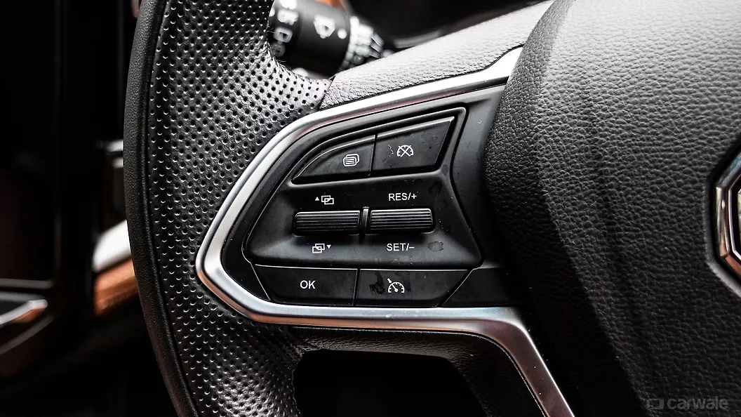 Hector Plus Steering Mounted Controls Image, Hector Plus Photos in ...