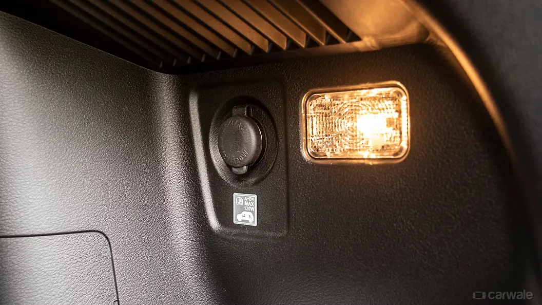 S-Cross Boot Light Image, S-Cross Photos in India - CarWale