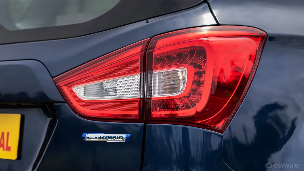 S-Cross Tail Light/Tail Lamp Image, S-Cross Photos in India - CarWale
