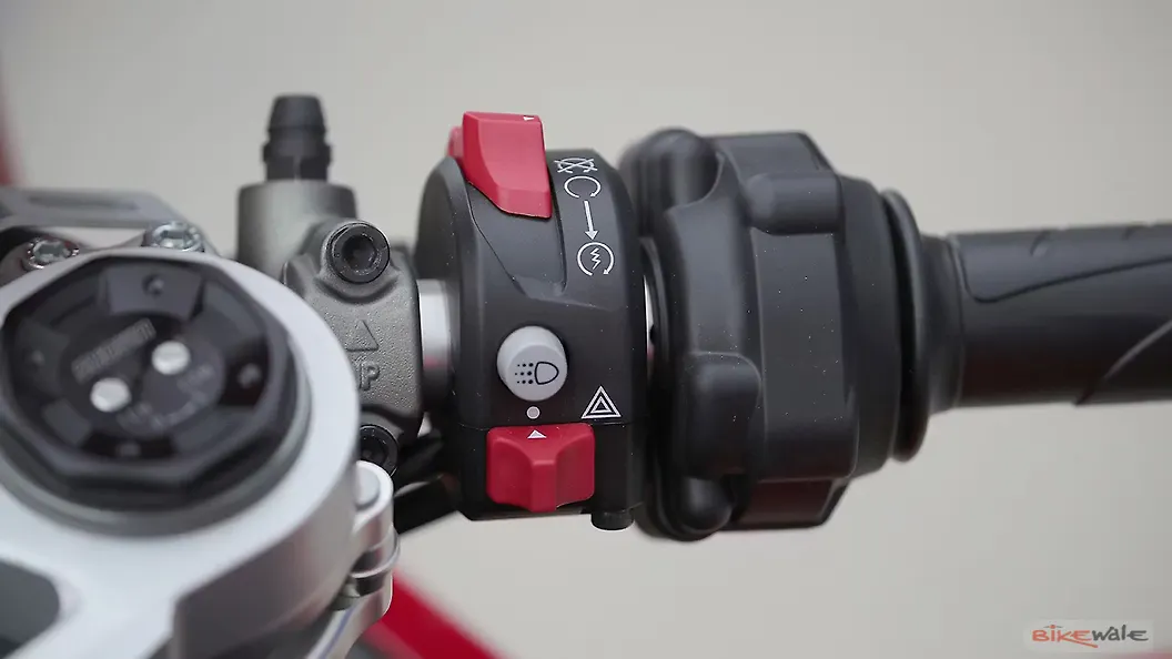 Ducati Panigale V2 Ignition Key Image – BikeWale
