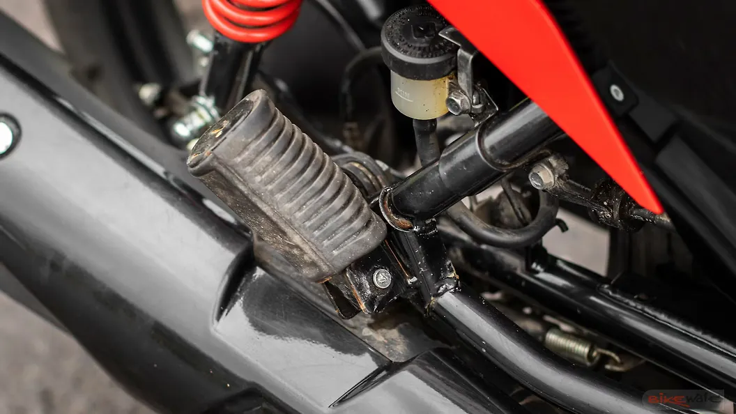 Hero Glamour Rear FootPeg Image – BikeWale