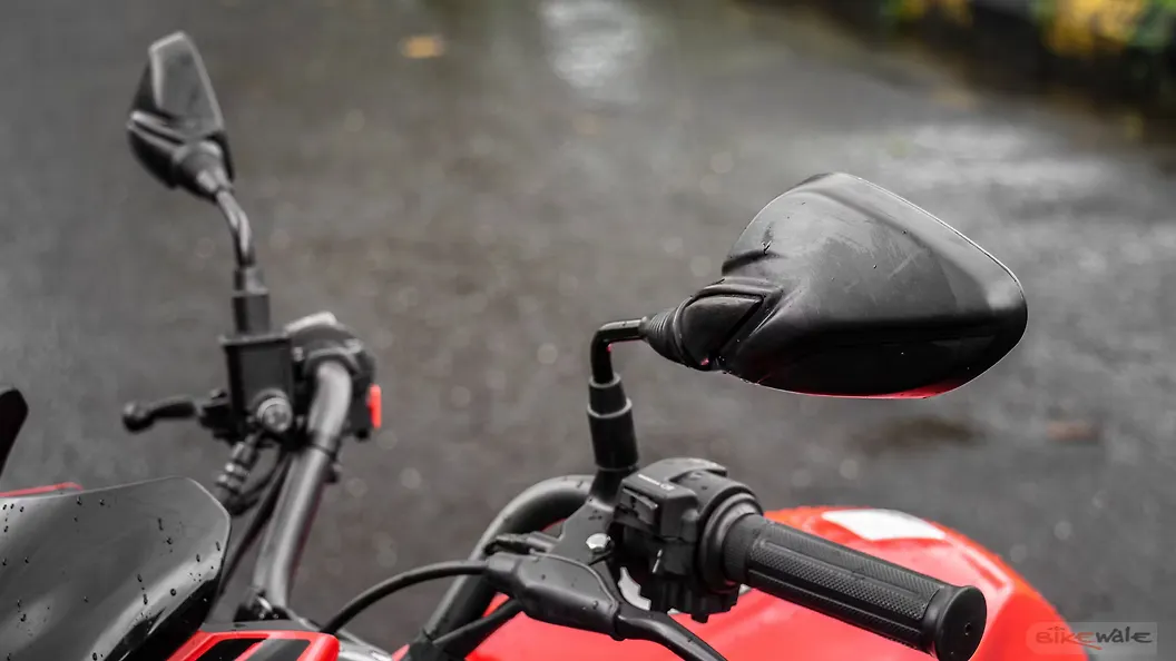 Hero Glamour Rear View Mirror RHS Image – BikeWale