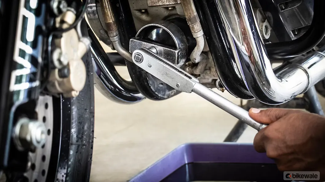 Royal Enfield Interceptor 650 Right Side Image – BikeWale
