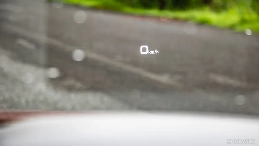 Q8 Head-Up Display (HUD) Image, Q8 Photos in India - CarWale