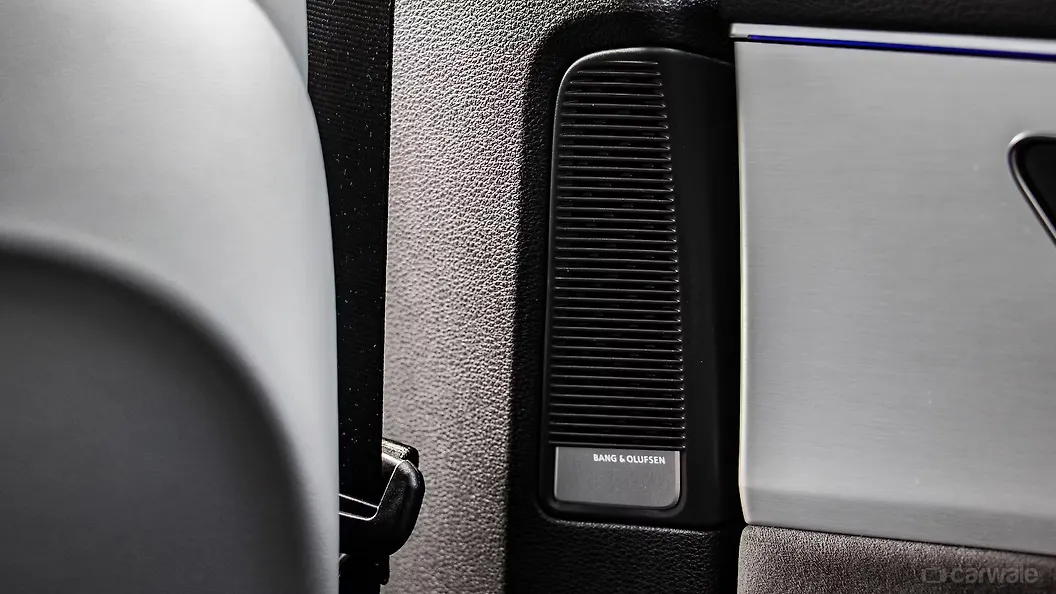Q8 Rear Speakers Image, Q8 Photos in India - CarWale