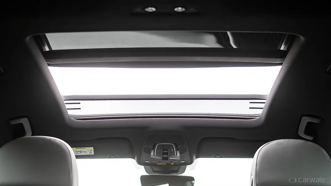 Q8 Sunroof/Moonroof Image, Q8 Photos in India - CarWale