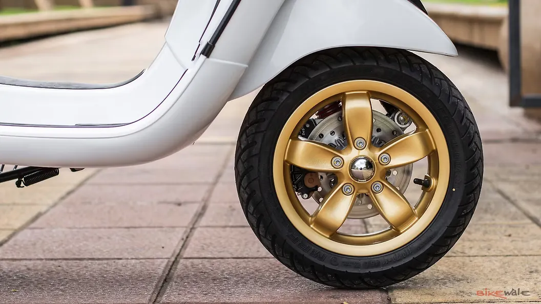 Vespa SXL 150 Front Wheel & Tyre Image – BikeWale