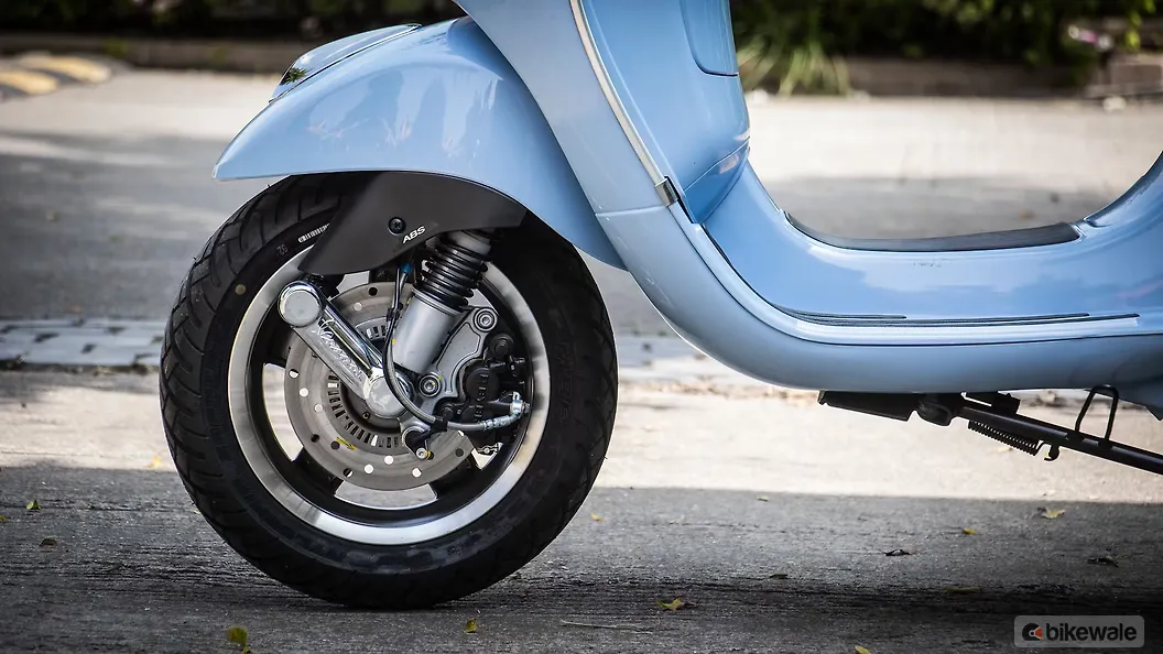 Vespa SXL 150 Rear Wheel & Tyre Image – BikeWale