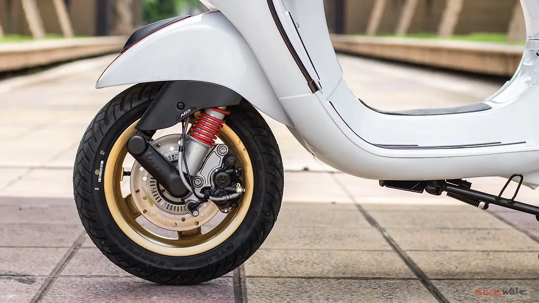 Vespa SXL 150 Front Wheel & Tyre Image – BikeWale