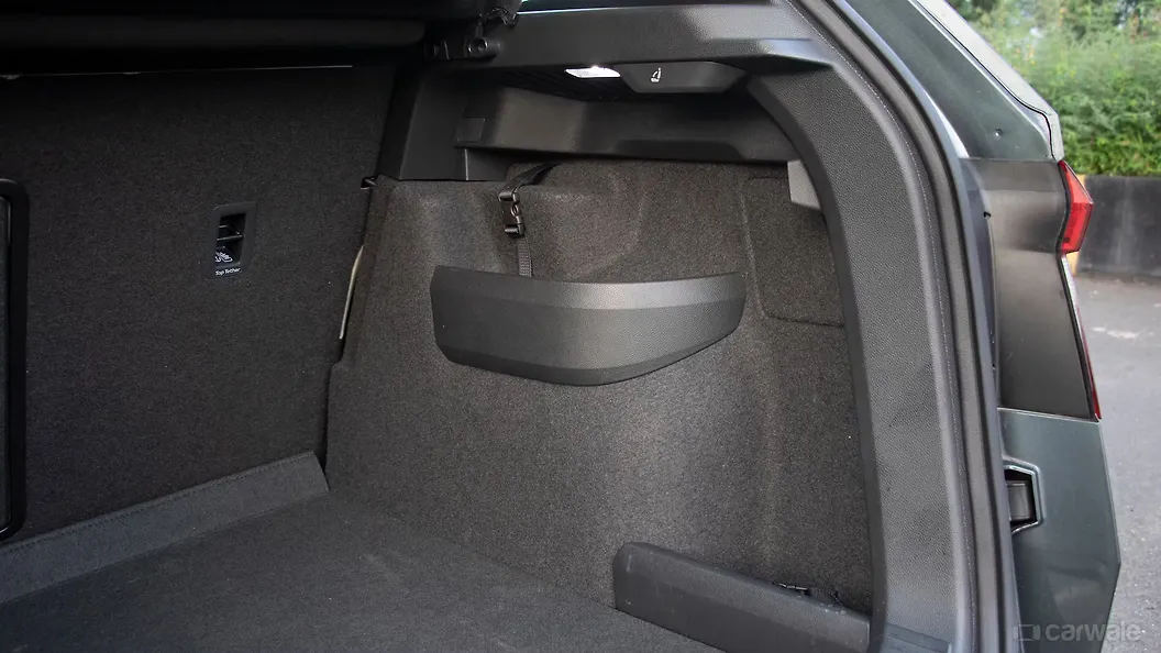 Karoq Open Boot/Trunk Image, Karoq Photos in India - CarWale
